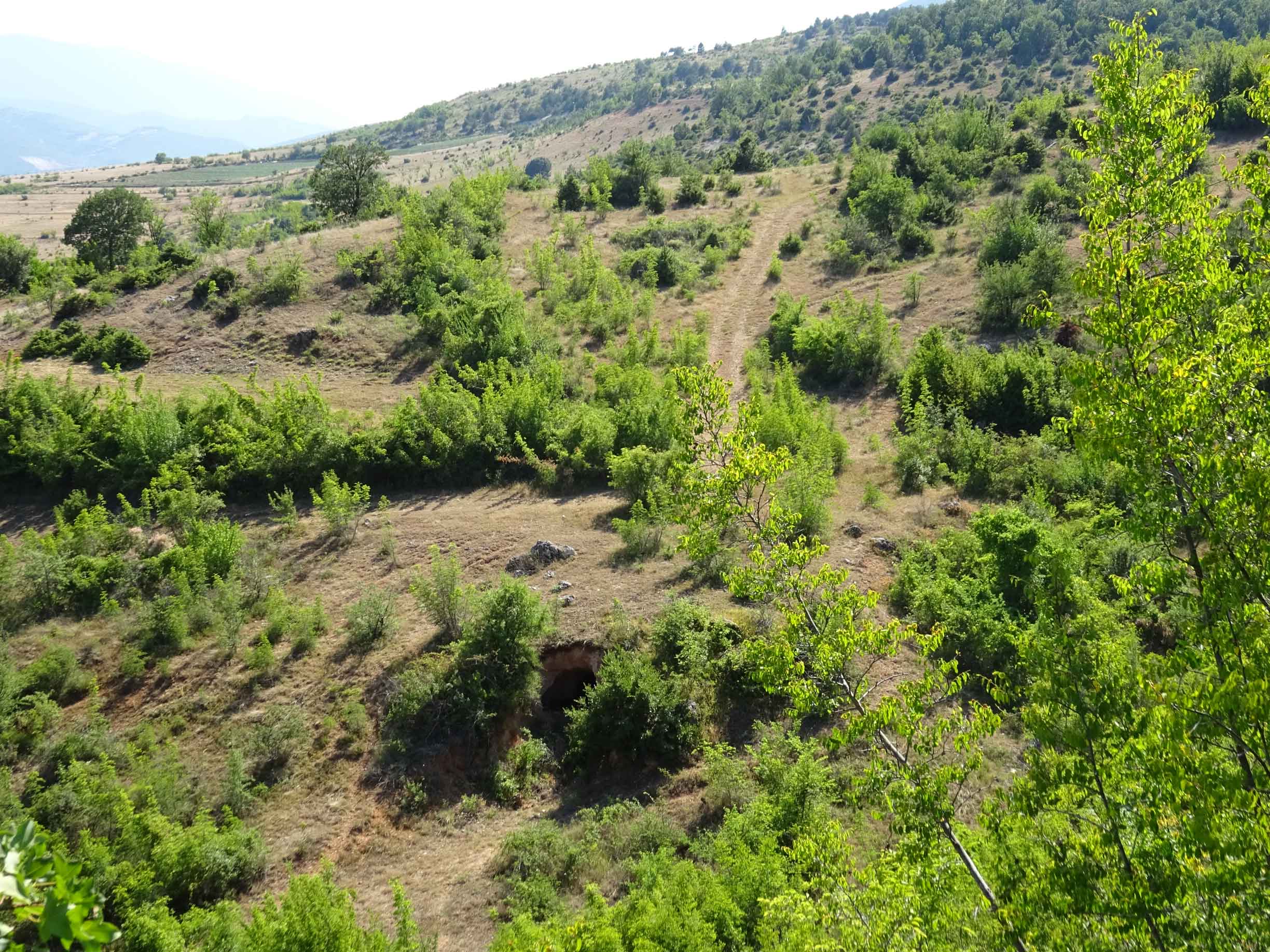 Dona Duka Cave near Rashche (2 km) – My Macedonia Blog